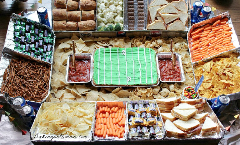 Game Day Snack Stadium - Baking With Mom