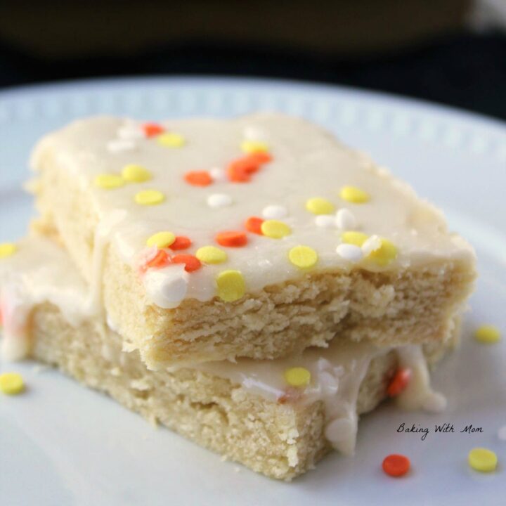 Fall Sugar Cookie Bars - Baking With Mom