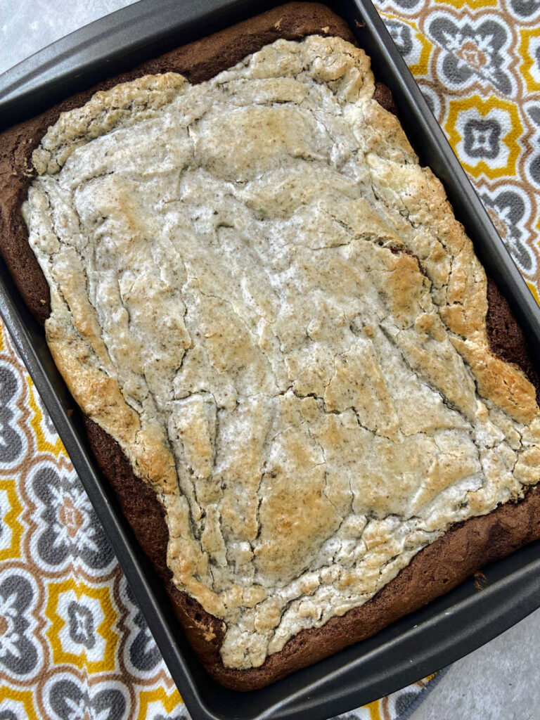 Cookies And Cream Gooey Butter Cake - Baking With Mom