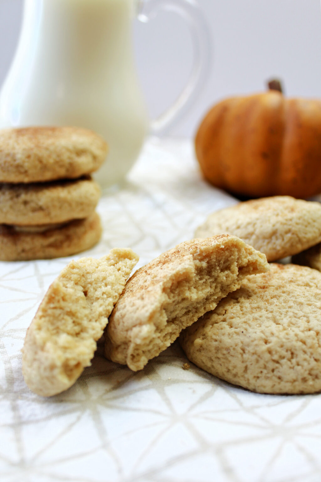 Soft Pumpkin Spice Cookies - Baking With Mom