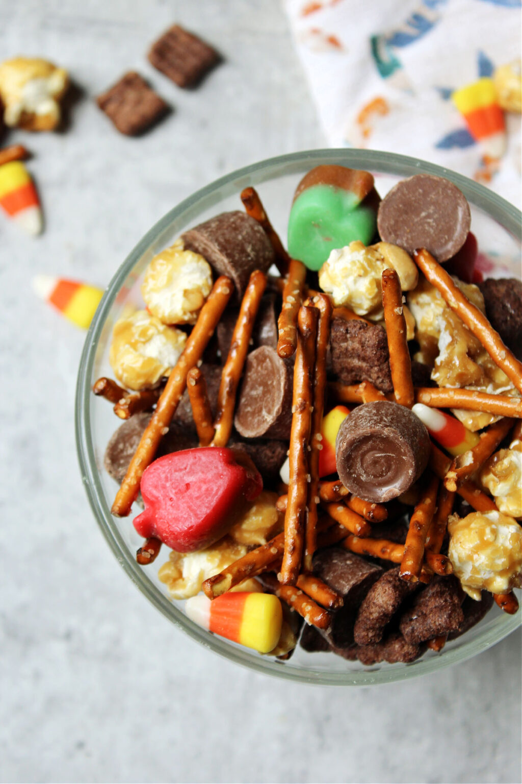 Scarecrow Snack Mix - Baking With Mom