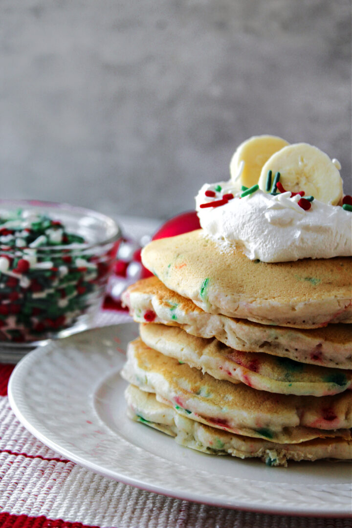 Christmas Banana Pancakes - Baking With Mom
