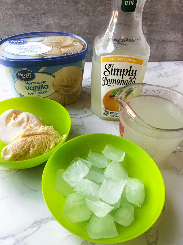 Frosted Lemonade - Baking With Mom